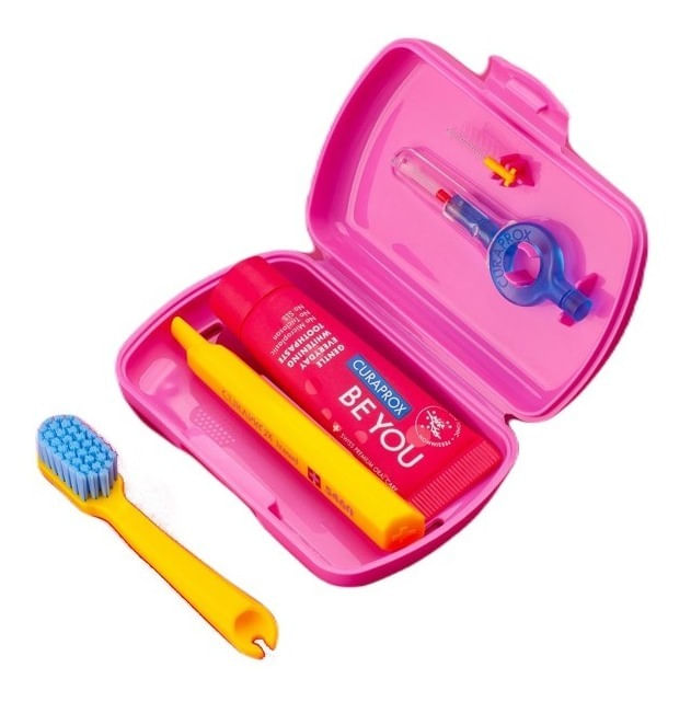 Curaprox en FarmaPlus: Curaprox Travel Set - Kit De Viaje - FarmaPlus